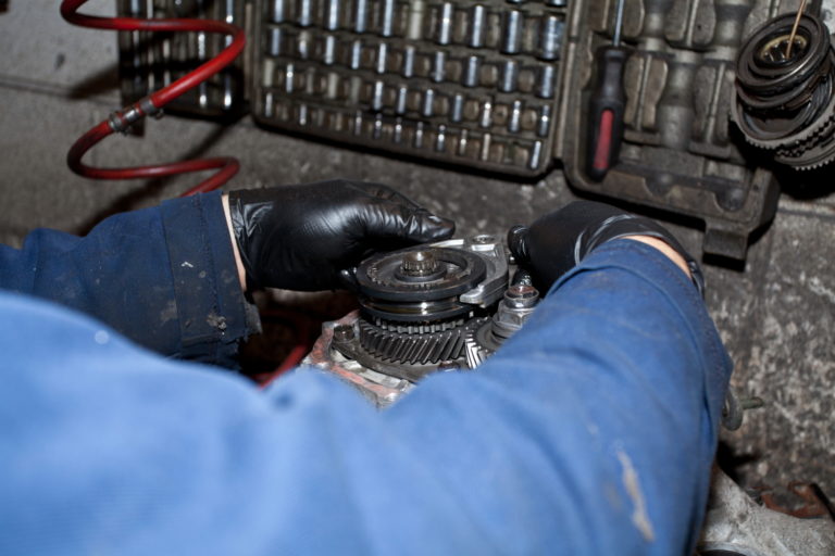 Automatic Gearbox in Warrington - Tameside Transmissions - Manual ...